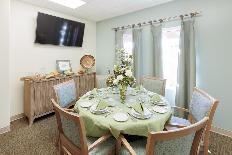 Newport Beach Memory Care - AssistedLivingScout.com – Find the Best ...