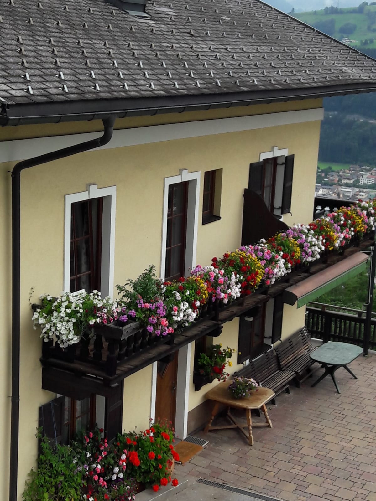 Haus Kleinschönegg - Familie Rohrmoser - AssistedLivingScout.com – Find ...