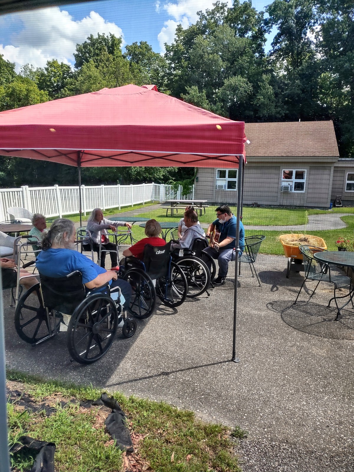 Crescent Manor Nursing and Rehabilitation Center - AssistedLivingScout ...